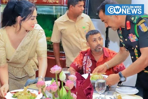 හමුදාධිපති අලුත් අවුරුද්දට තෑගි අරන් අබිමන්සලට යයි – CEYLONWIRE