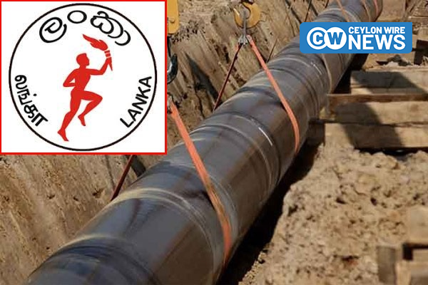 වරායේ සිට කොළොන්නාවට එන තෙල් බටේක හිලක් – CEYLONWIRE